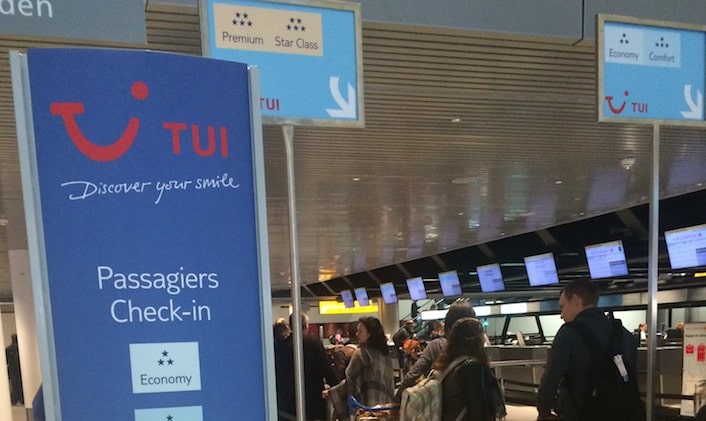 TUIfly: ruimere check-in Schiphol - Travelpro