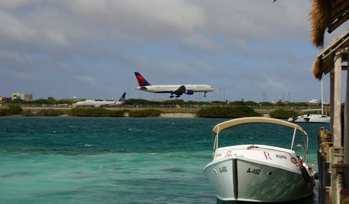 Aruba Airport start met pilot Aruba Happy Flow - TravelPro