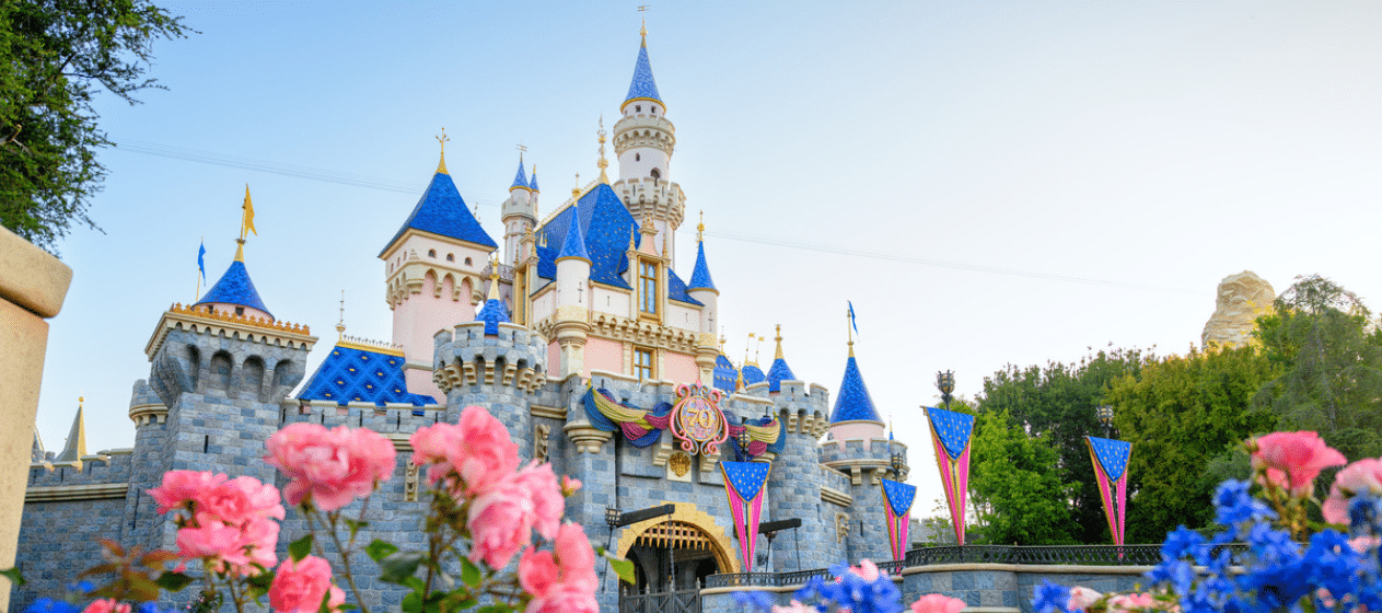Disneyland Resort in Anaheim viert 70e verjaardag - Travelpro