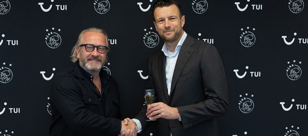 TUI en Ajax verlengen partnership - Travelpro